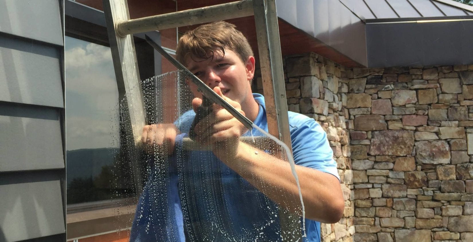 11834886_10153410599456747_5068345307633405026_o_10153410599456747 | Superior Shine Window Cleaning